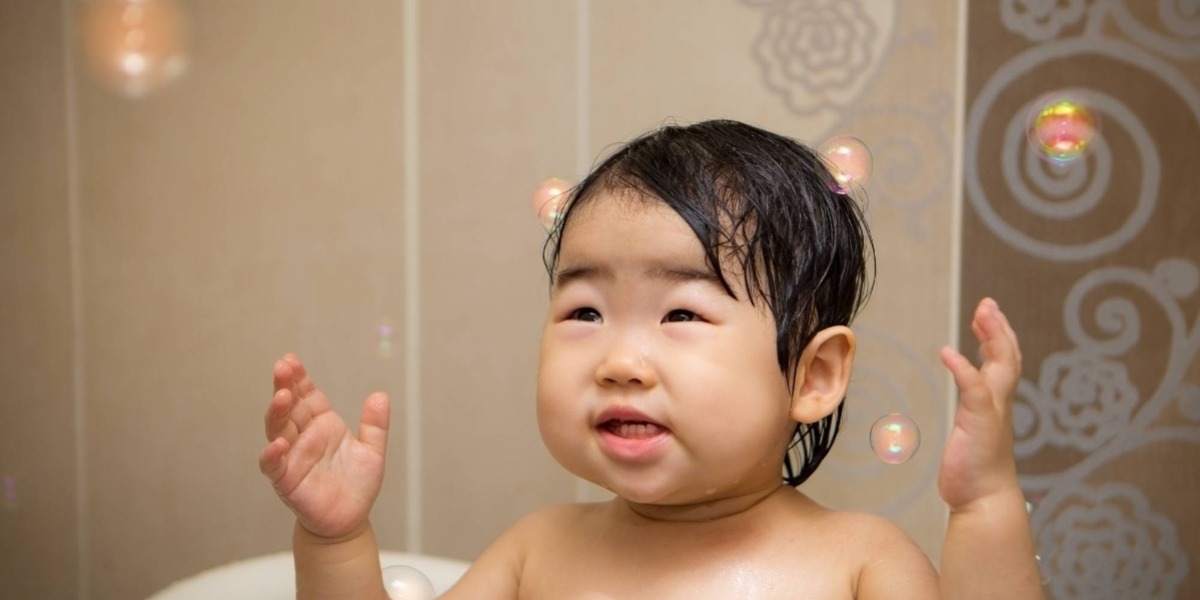 11 Fun Activities For Parents And Babies Stuck Indoors This Winter